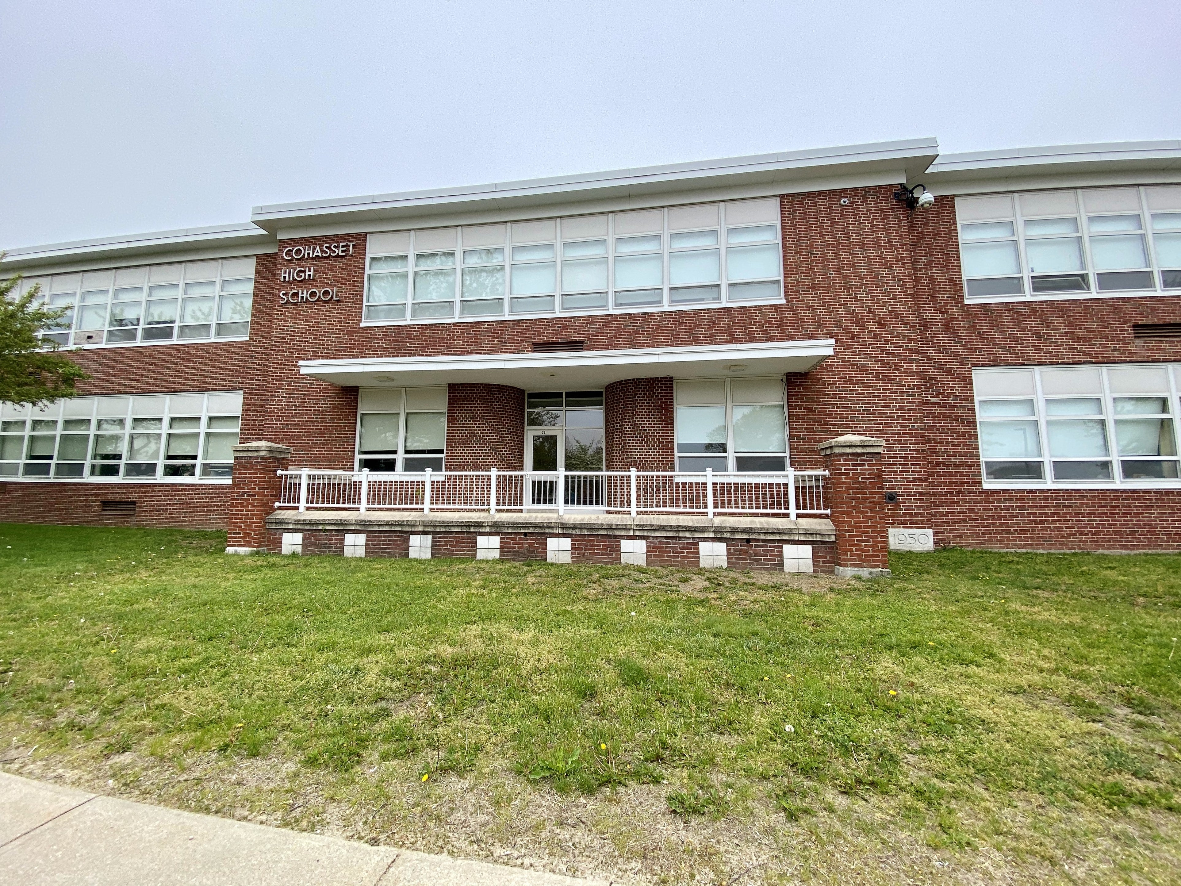 Secret bitcoin mine hidden under high school cost thousands of dollars | The Independent